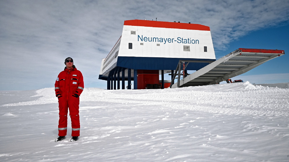 Ein Jahr Antarktis: Projekt zur Wolkenforschung an der deutschen Polarstation Neumayer III ...